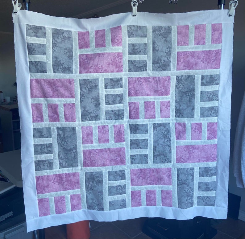 PDF Baby / Cot / Crib Quilt Pattern ... Quick and Easy ... Layer Cake ...