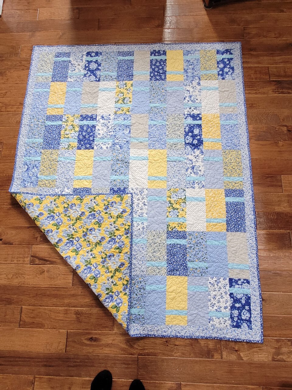 PDF Lap Quilt Pattern ... Quick and Easy ... Layer Cake & Honey Bun ...