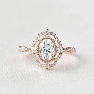 1.51 Carat Oval Diamond| Round Inset Diamonds| Eccentric Band| Diamond ...