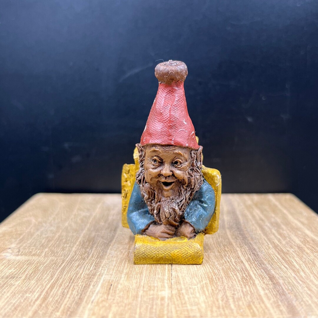 Vintage Retired 1987 #5015 Gnome in a Gift Box by Tom Clark - Etsy