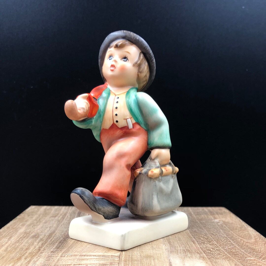 Special Anniversary Issue Hummel Figurine Merry Wanderer #11 2/0 TMK7 ...