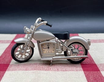 Vintage Miniature Elgin Motorcycle Quartz Clock With Japan Movement ...