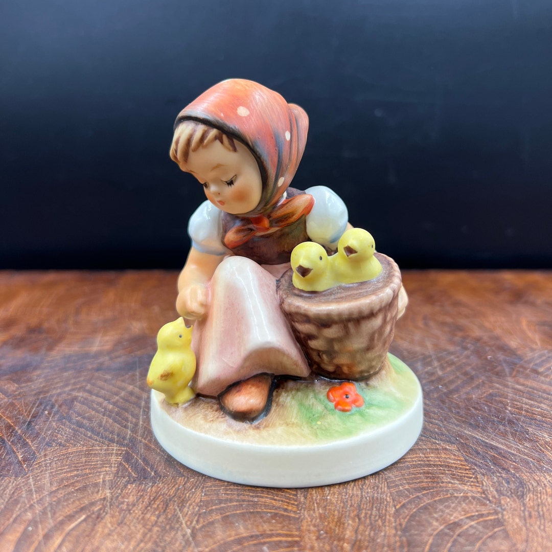 Hummel Figurine Chick Girl 57/0 TMK3 - Etsy