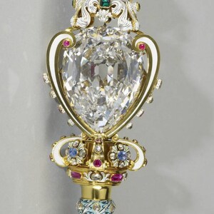 The Crown Finest Natural Diamond Scepter of England Stickpin Crown ...