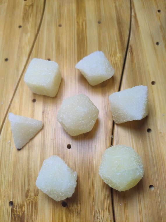 Roleplay Dungeons and Dragons Frozen Lemonade Candy Dice Edible ...