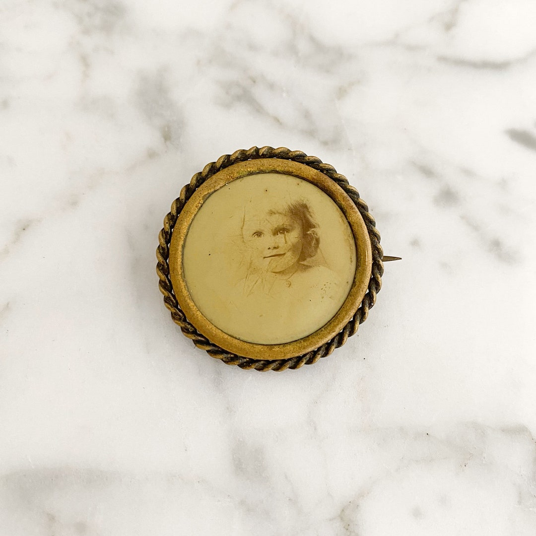 Victorian Photo Locket Brooch; Antique Brass Pin With Rope Design; C ...