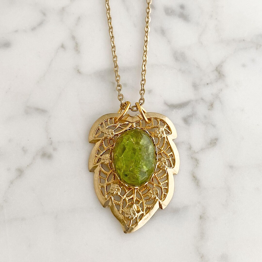Green Vesuvianite Gold Filigree Leaf Necklace, Vintage 1960s Olive ...