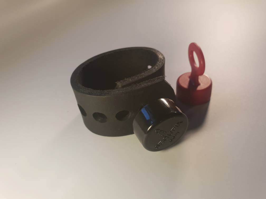 Locking Leather Ball Stretcher Restraint With SEGUFIX Lock - Etsy UK