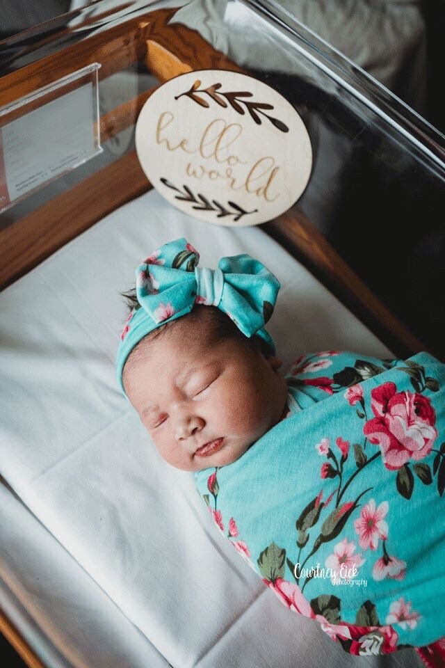 Hello World Sign | Baby Announcement | Wood Sign | Newborn Announcement ...