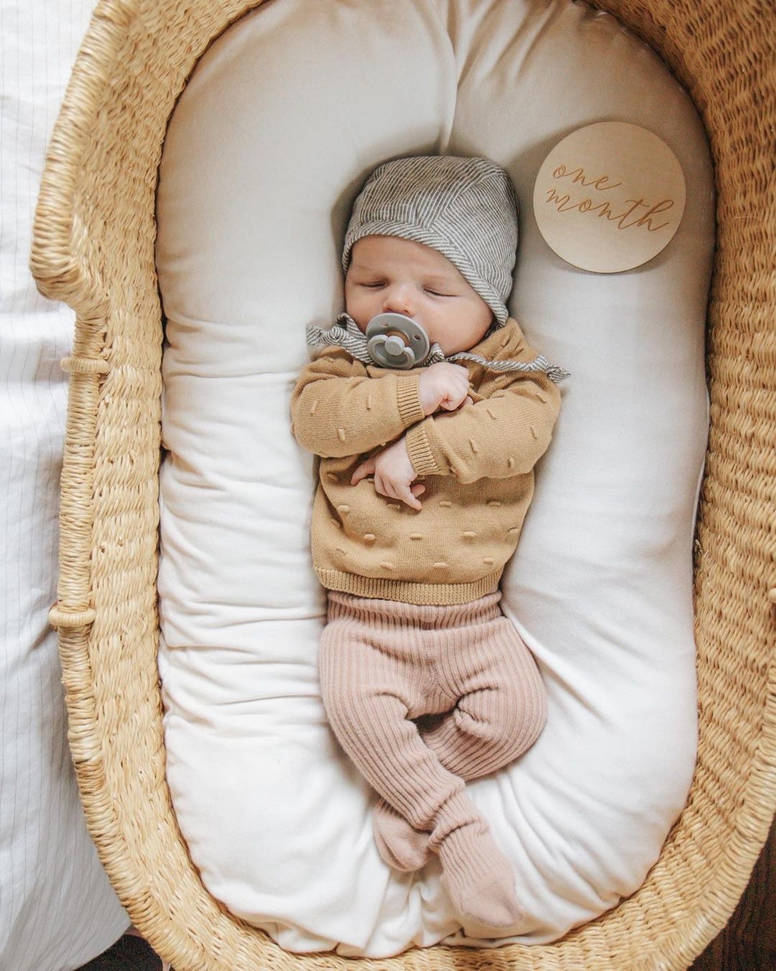 Simple Set Baby Milestones | Baby Milestone Wooden Markers | Baby ...