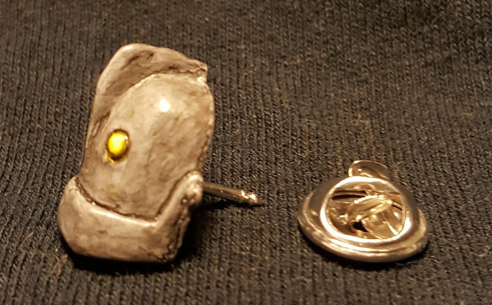 Iron Giant Lapel Pin - Etsy