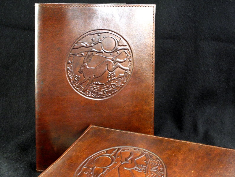 A5 Pagan Wicca HARE & MOON Handmade Leather Journal Diary Organiser ...