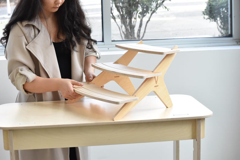 Curved Wood Display Belly Stadium Vertical Ledge Market System ...