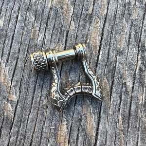 Dragon Scale CG Paracord Shackle - Etsy