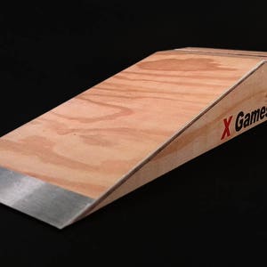 Print It Yourself - Paper Craft Skate Park Ramps for Skateboard ...