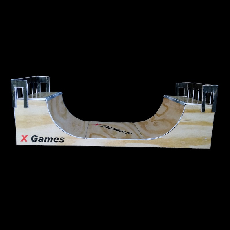 Printable Paper Craft Skate Park Halfpipe / Half-pipe Vert Ramps for ...