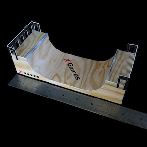 Printable Paper Craft Skate Park Halfpipe / Half-pipe Vert Ramps for ...