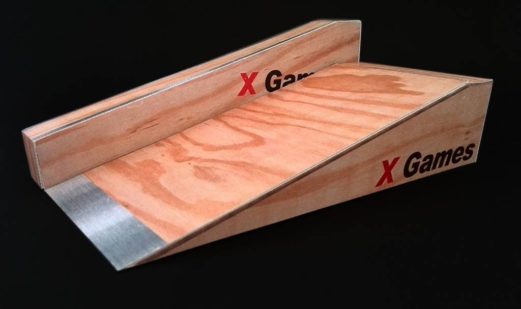 Printable Paper Craft Skate Park Ramps for Skateboard Fingerboards A4 ...
