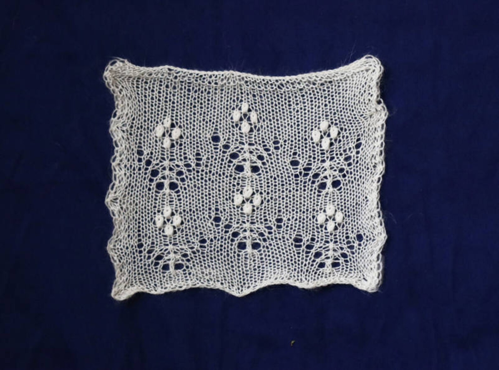 Lace Knitting Pattern/flower Knitting Pattern/tree Lace/ Mesh - Etsy