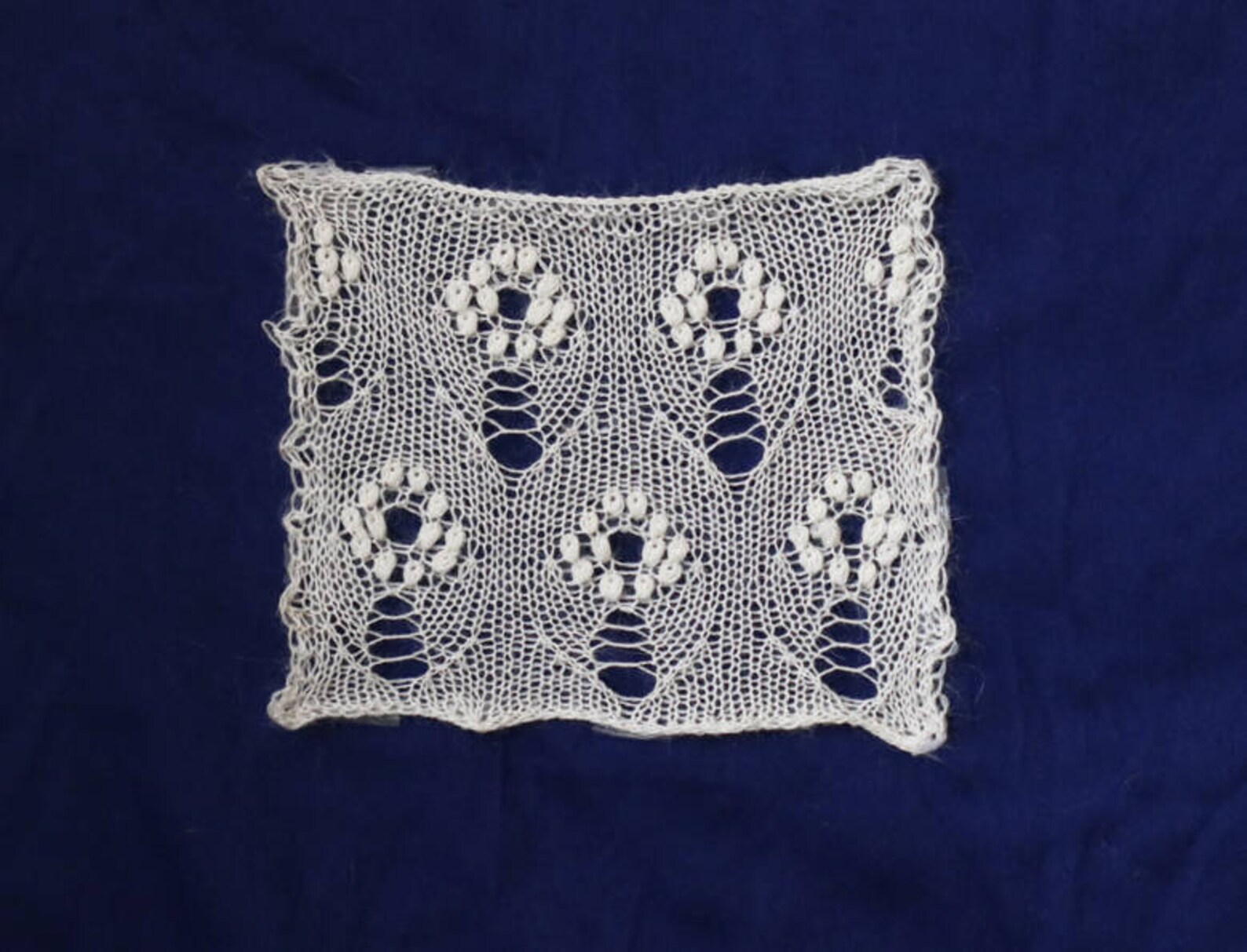 Lace Knitting Pattern/flower Knitting Pattern/tree Lace/ Mesh - Etsy