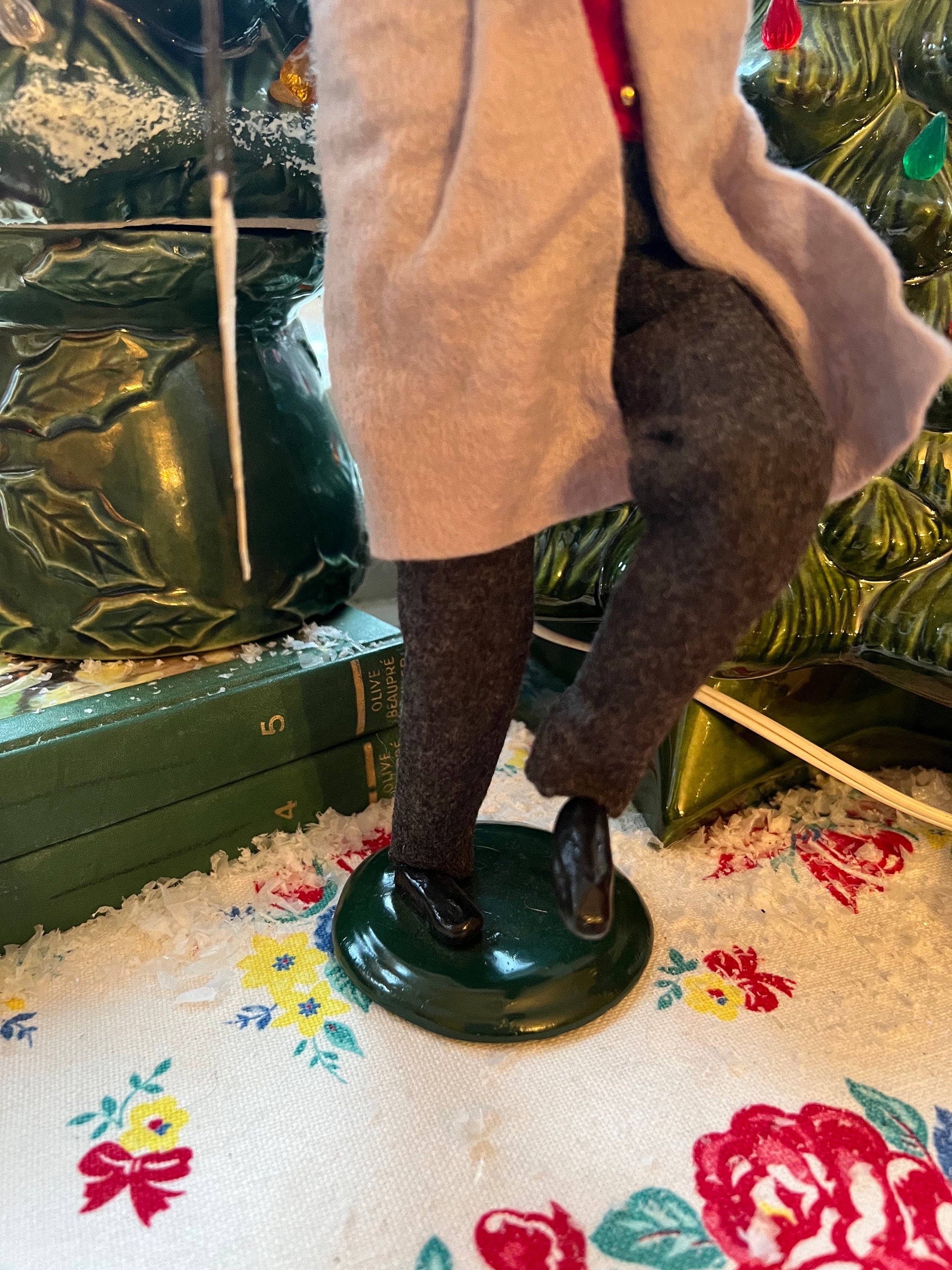 A Christmas Carol - 1992 Happy Scrooge, Second Edition Vintage Caroler ...