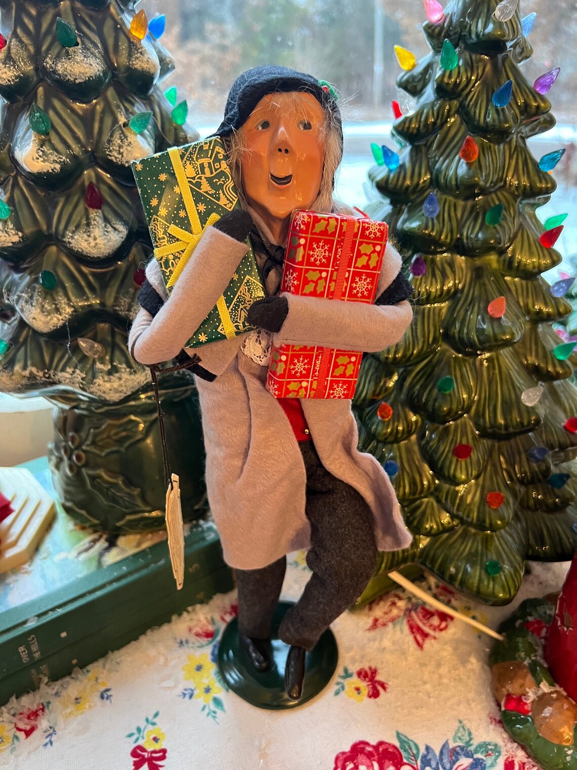 A Christmas Carol - 1992 Happy Scrooge, Second Edition Vintage Caroler ...