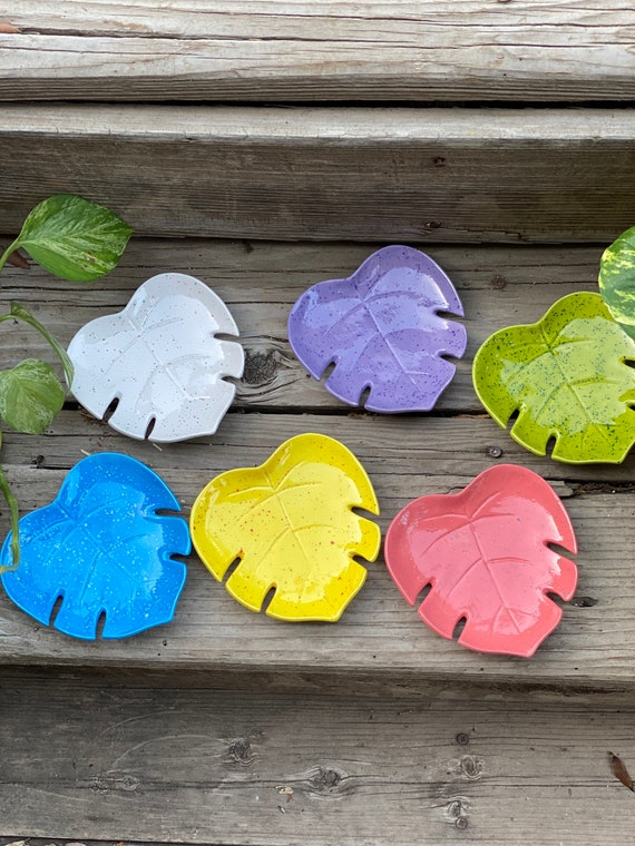 Hand Painted Ceramic Monstera Leaf Trinket Dish | Etsy