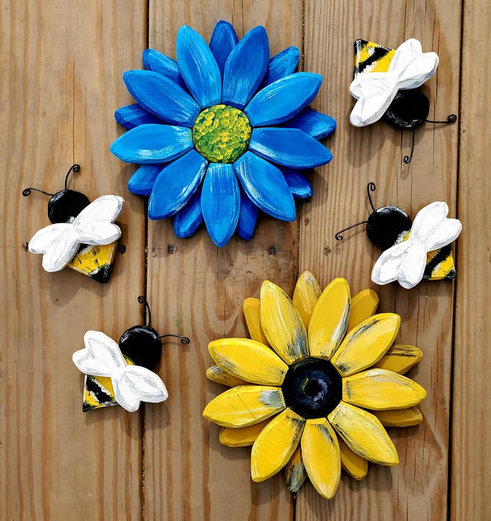 Set of 2 Mini Wood Bees-summer Decor-wood Bee Tiered Tray Decor ...