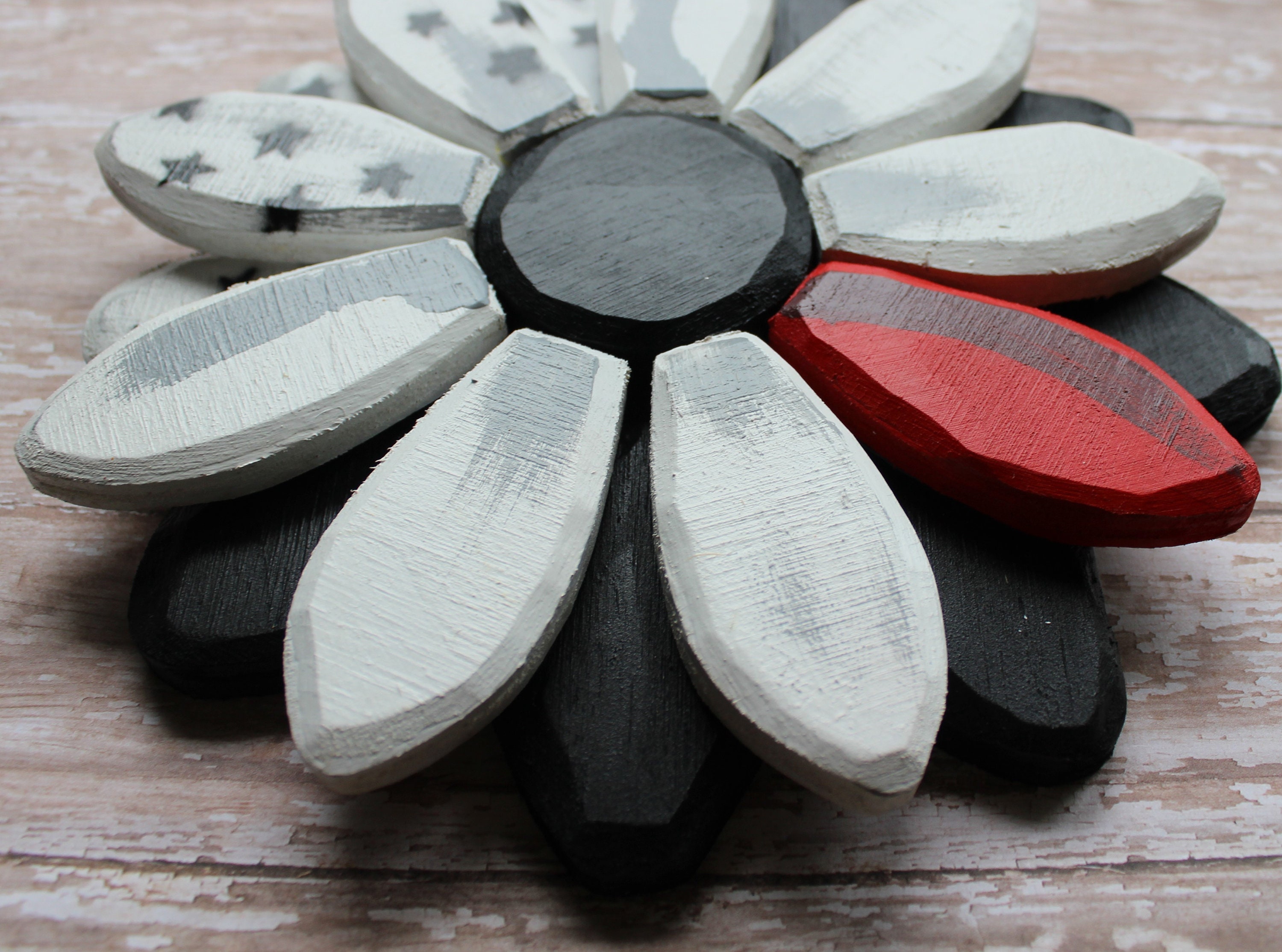 Wood Flower-thin Red Line Flower-firefighters Flower-modern Country ...