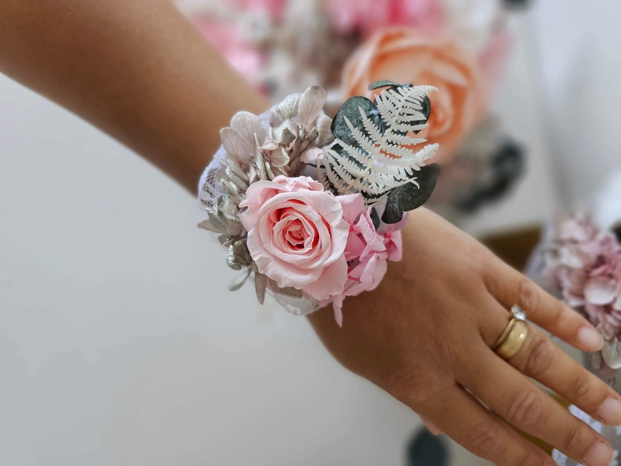 Floral Wrist Corsage/wedding Corsages, Preserved Flowers, Bracelets for ...