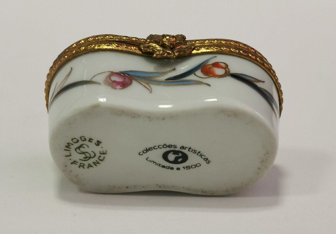 Vintage Limoges France Porcelain Trinket Box ,pill Box, Hand Painted - Etsy