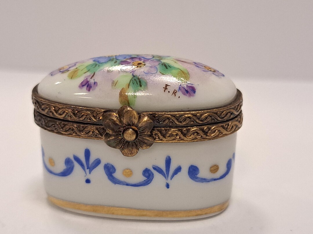 Vintage Limoges Porcelain Trinket Box, Hand Painted Floral Pill Box - Etsy