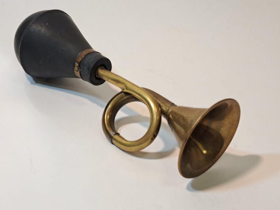 Old car horn store