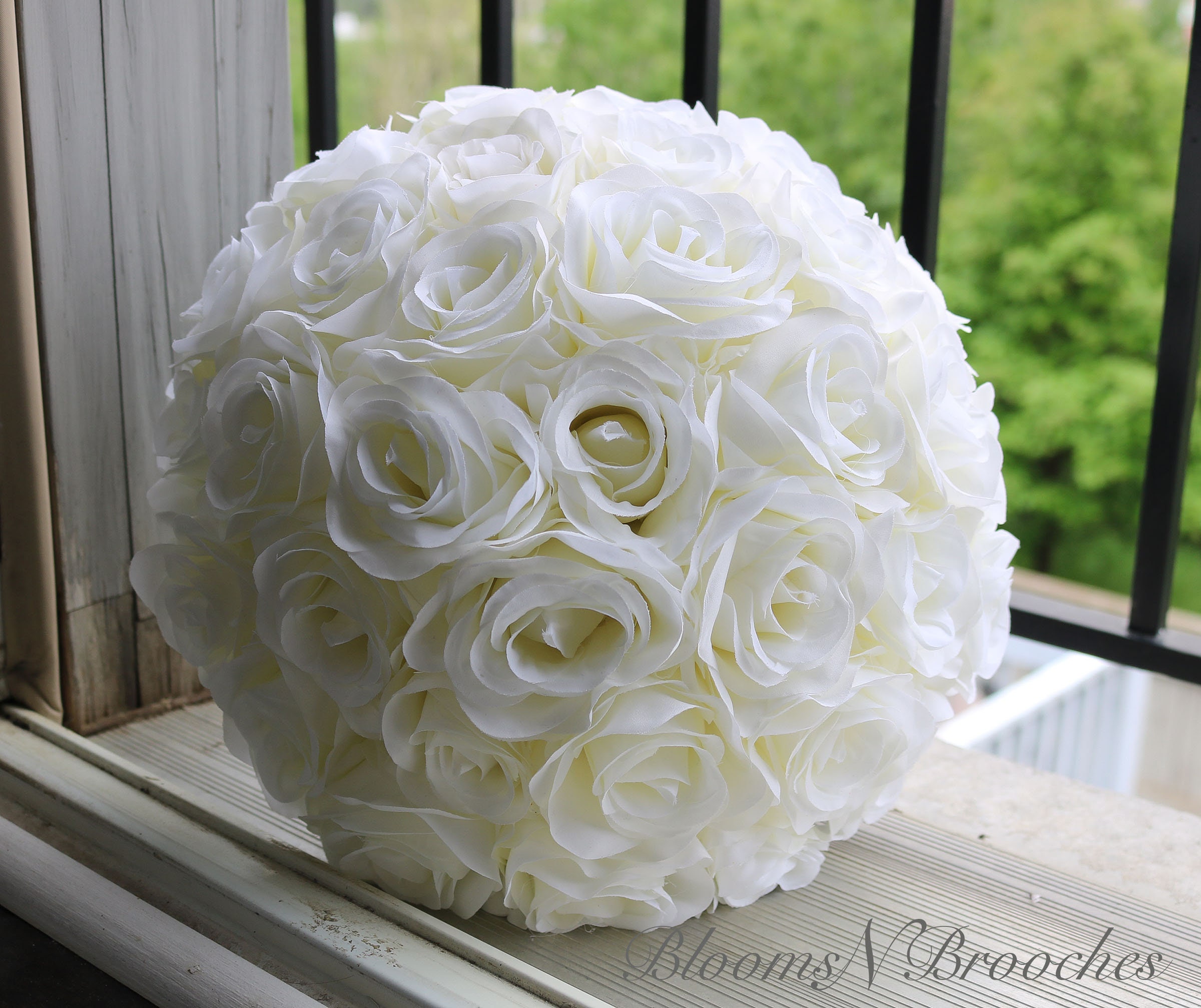 Round Ivory Rose Bouquet