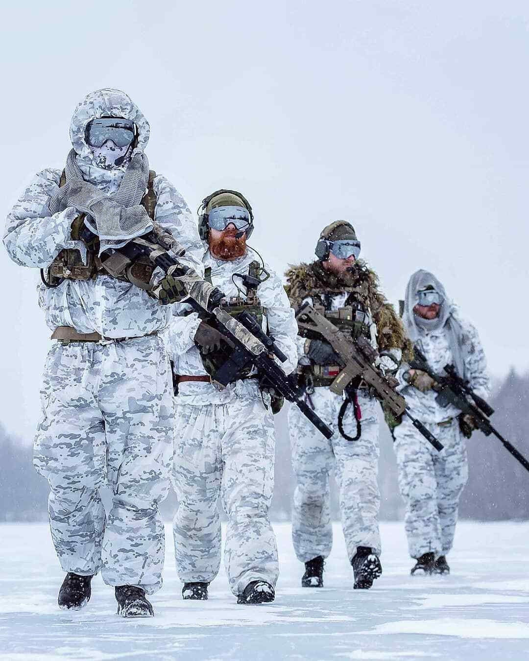 White Multicam Snow Winter Camo Suit + Balaclava and Backpack Cover ...