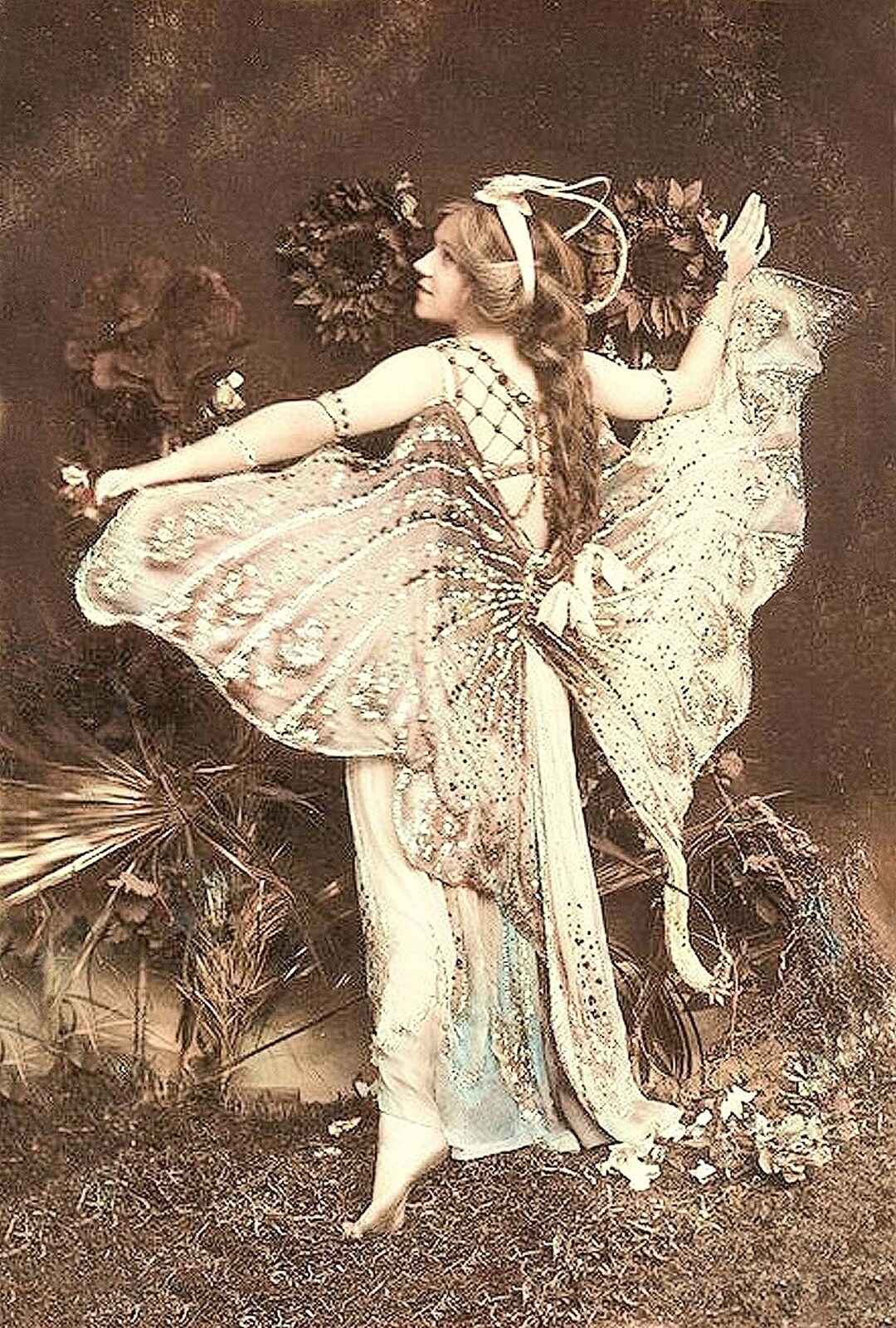 Wonderful Hand Tinted Antique Photo Portrait of A Lovely Coquette ...