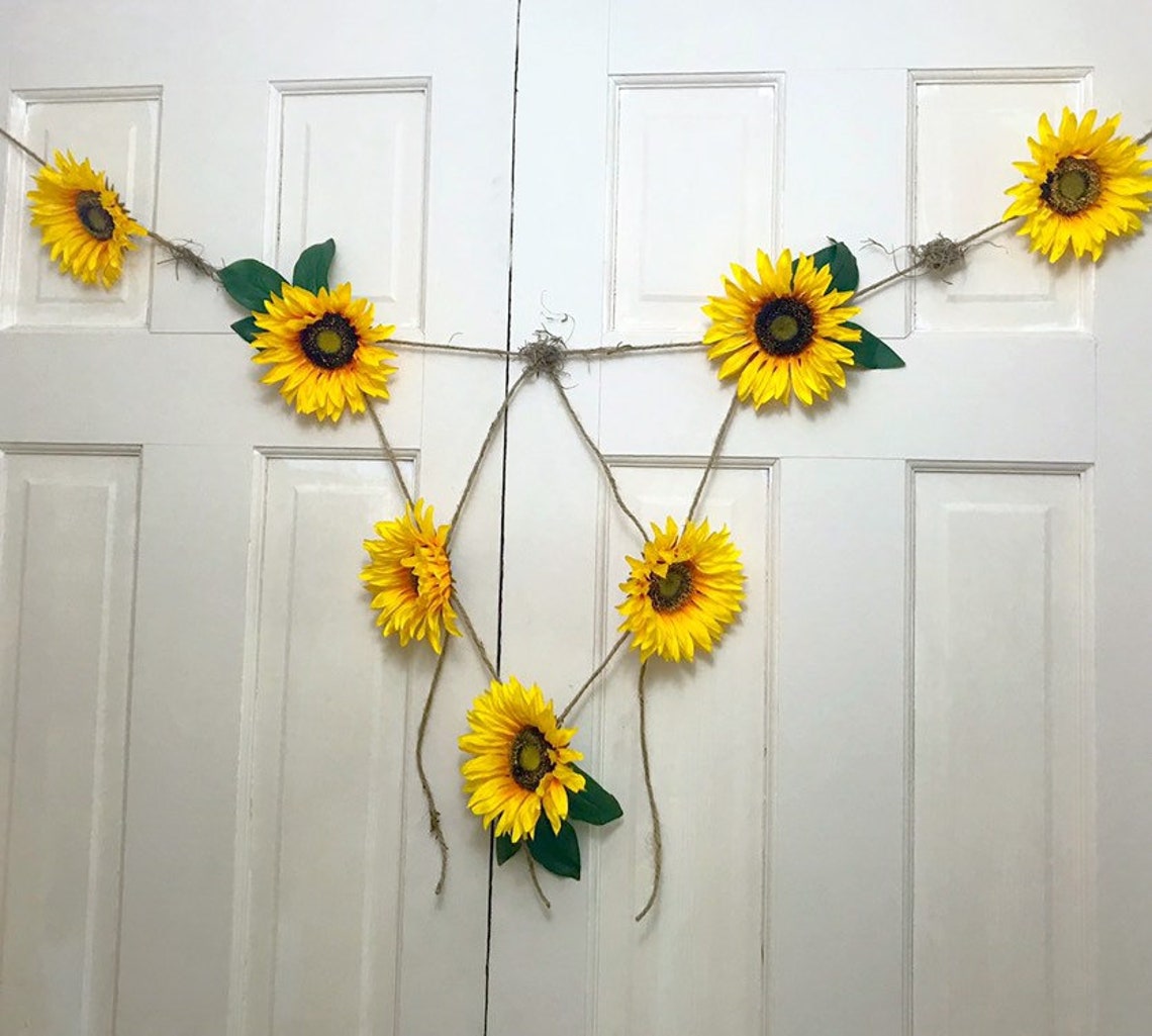 Sunflower Garland. Garland in Sunflowers to Decorate Events. - Etsy