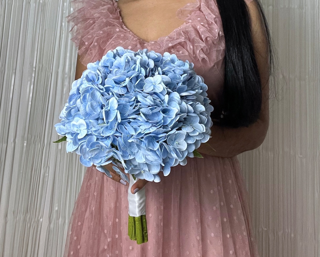 Blue hydrangeas bouquet store