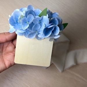 Blue Hydrangea Pocket Boutonniere: Groom Wedding Flowers - Etsy