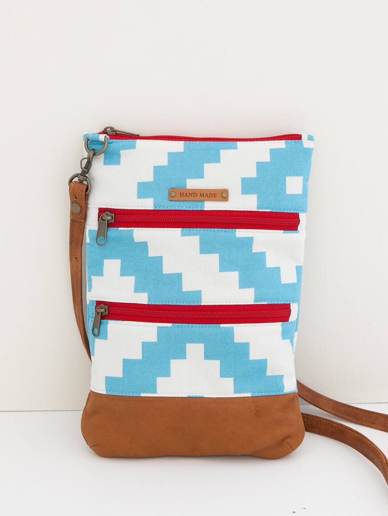 Double Zipper Crossbody Bag Pattern | semashow.com Double Zipper Crossbody Bag Pattern | semashow.com
