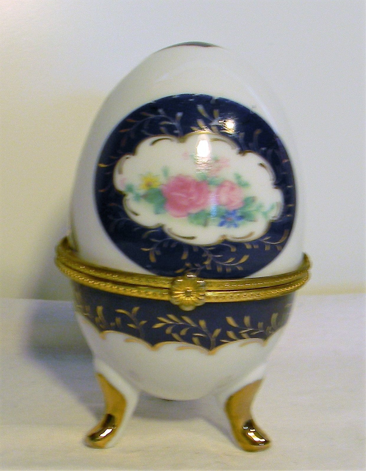 Boîte de babiole articulée en forme doeuf vintage avec des - Etsy France