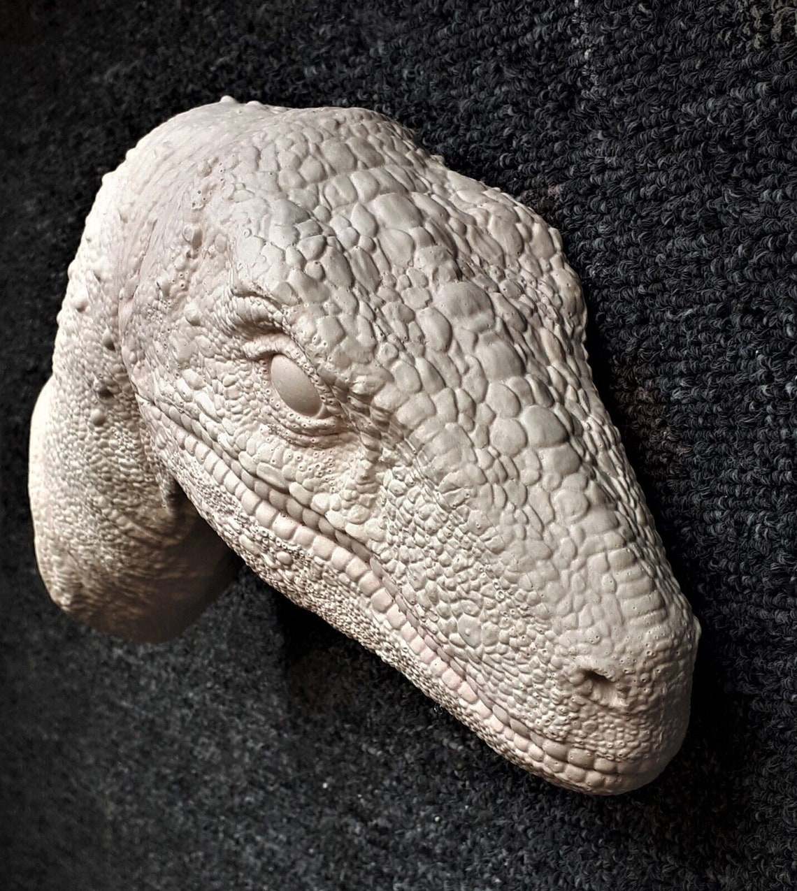 Jurassic Park Raptor Prop in White - Etsy