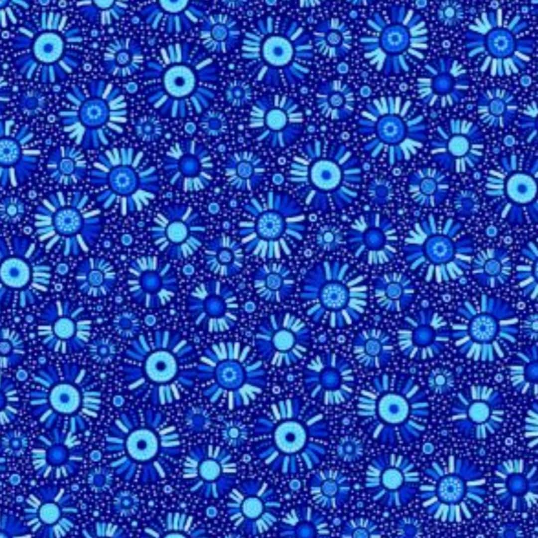 Pannotia by Oasis Fabrics Small Light and Dark Blue Flower Cotton Quilt ...