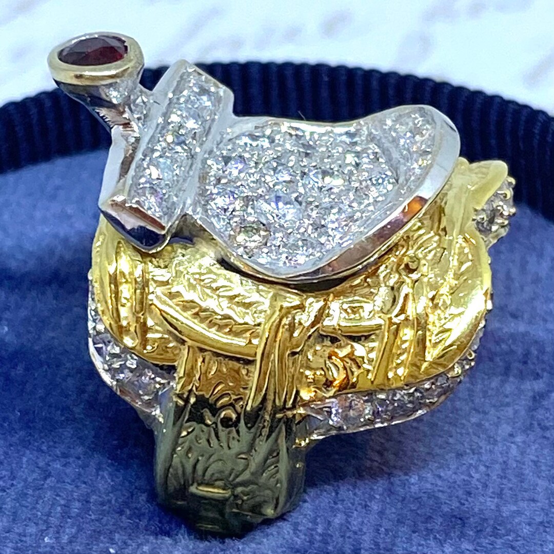 Vintage 18K Gold Ruby and Diamond Saddle Ring - Etsy