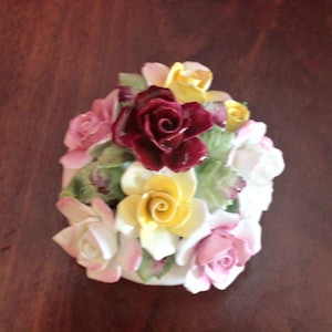 Vintage Royal Doulton Porcelain Flower Bouquet Figurine - Etsy