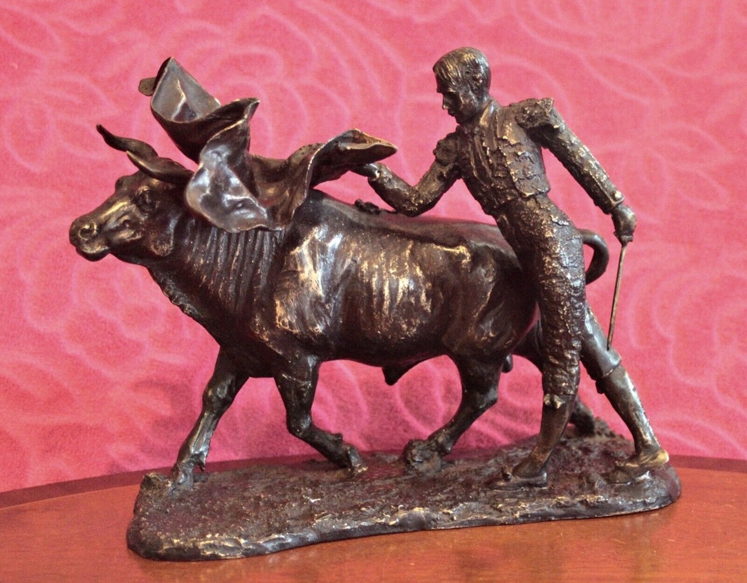 Bronze Statue of A Corrida Bullfighter / Matador - Etsy