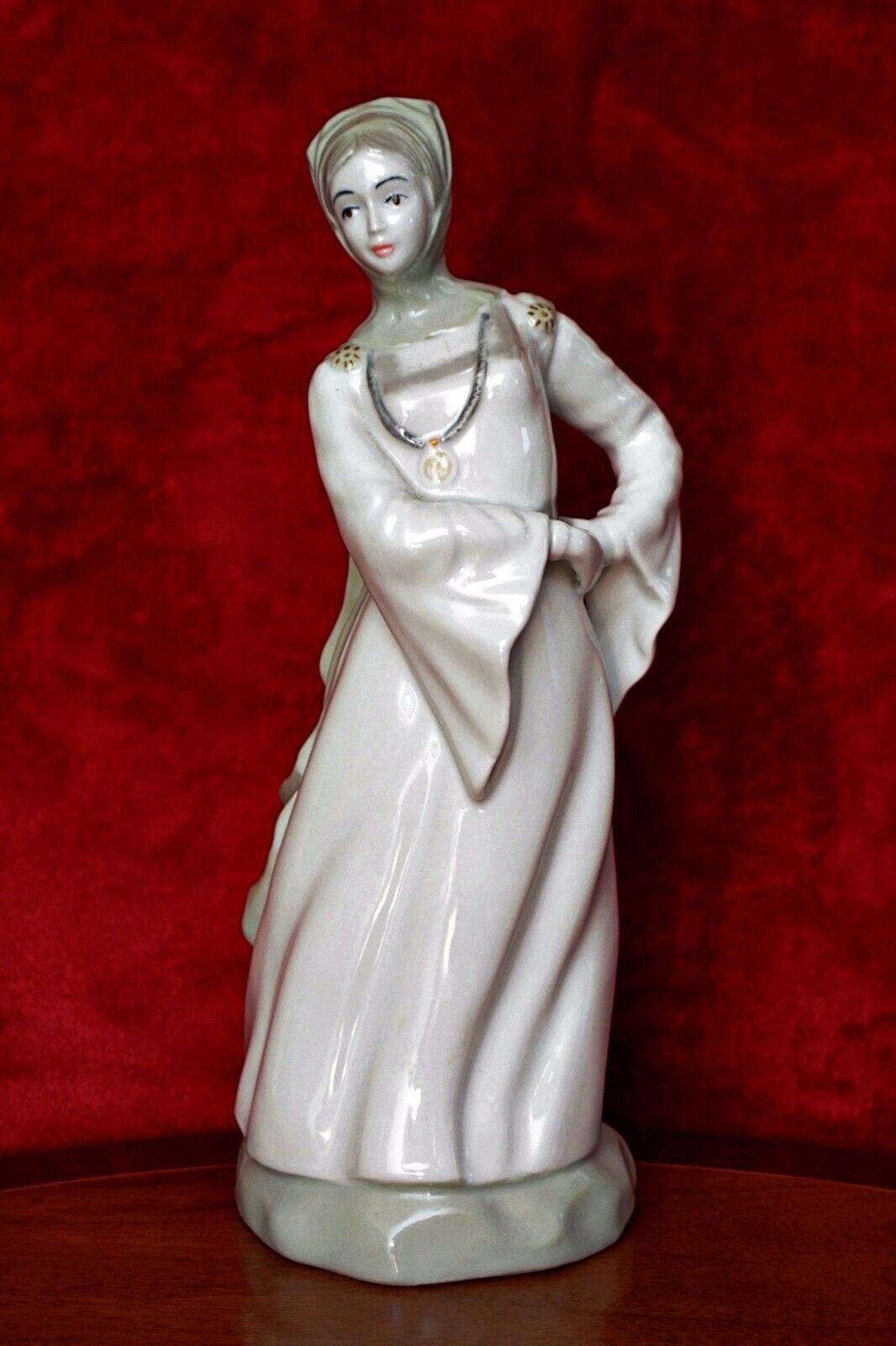 Vintage Porcelain Lady Figurine - Etsy