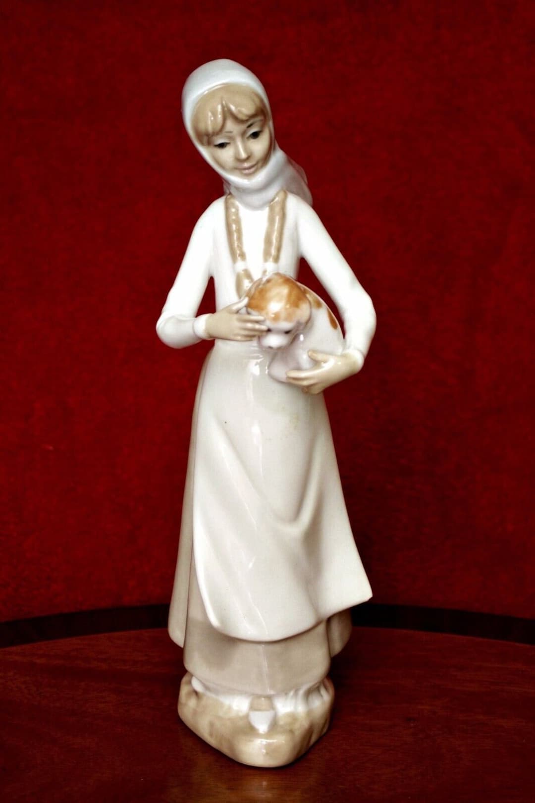 Vintage Casades Porcelain Girl Figurine, Spain - Etsy