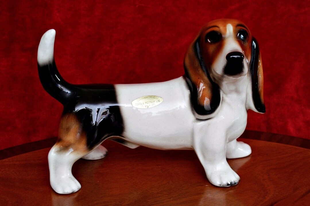 Vintage Staffordshire 'token Pottery' Porcelain Dog Figurine - Etsy