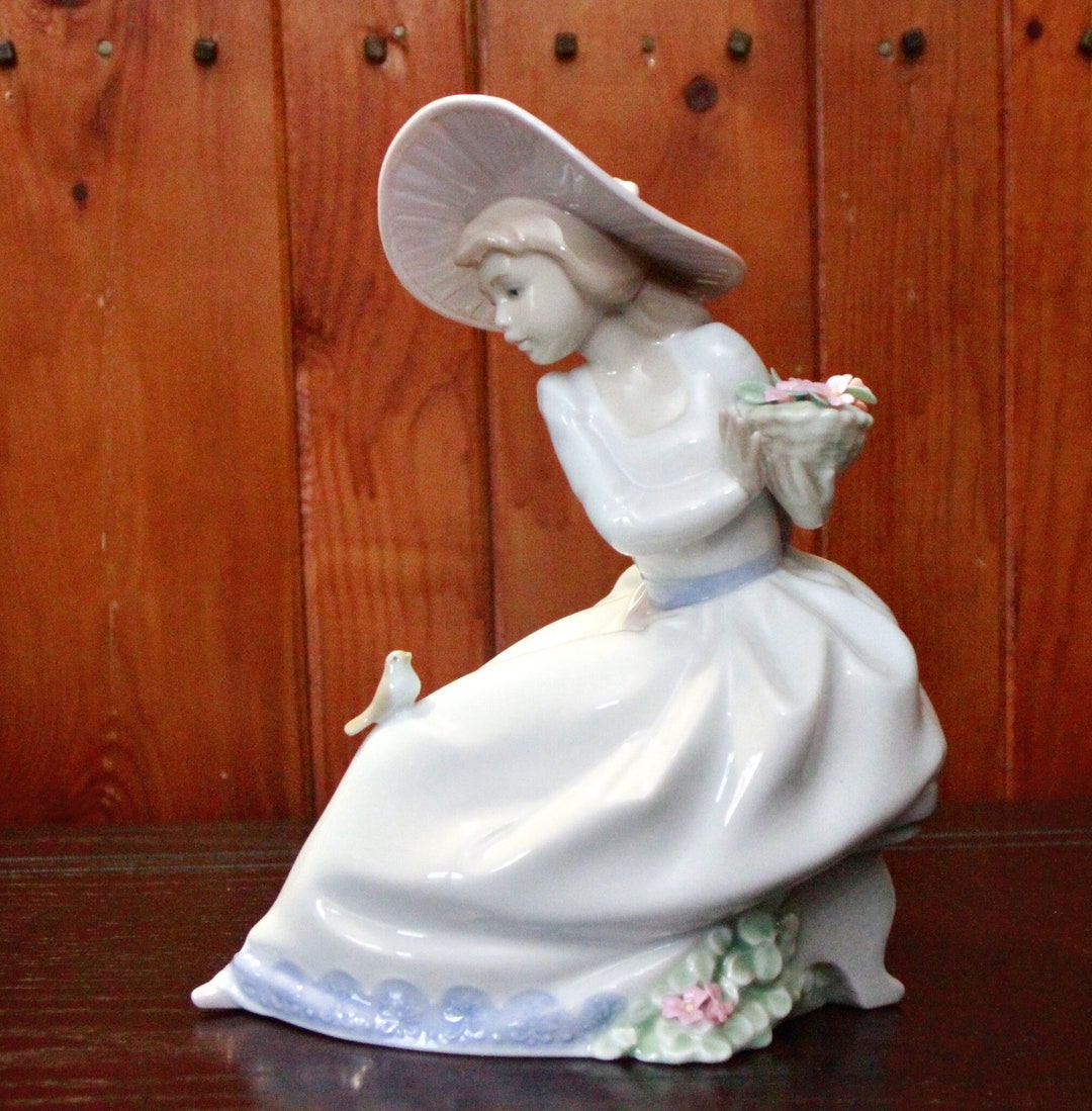 Vintage Spanish 'nao - Lladro' Girl Figurine With Original Box - Etsy